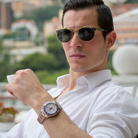 Tom Claeren in the Oxford 24K Gold with Clip-On – Leisure Society