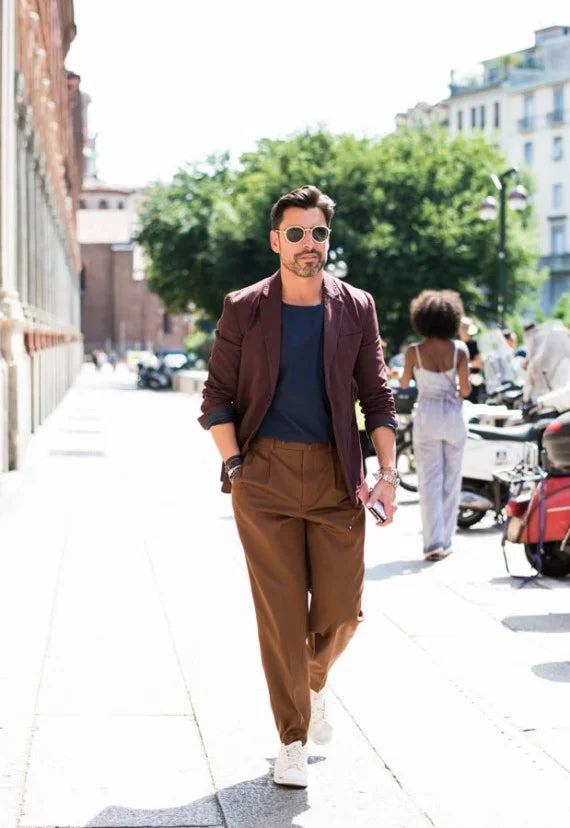 Alex Badia wearing the Hahn in Glacier / 24K Gold – Leisure Society